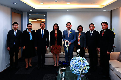 กรมสรรพากรร่วมแสดงความยินดีกับรัฐมนตรีช่วยว่าการกระทรวงการคลัง เนื่องใน ...